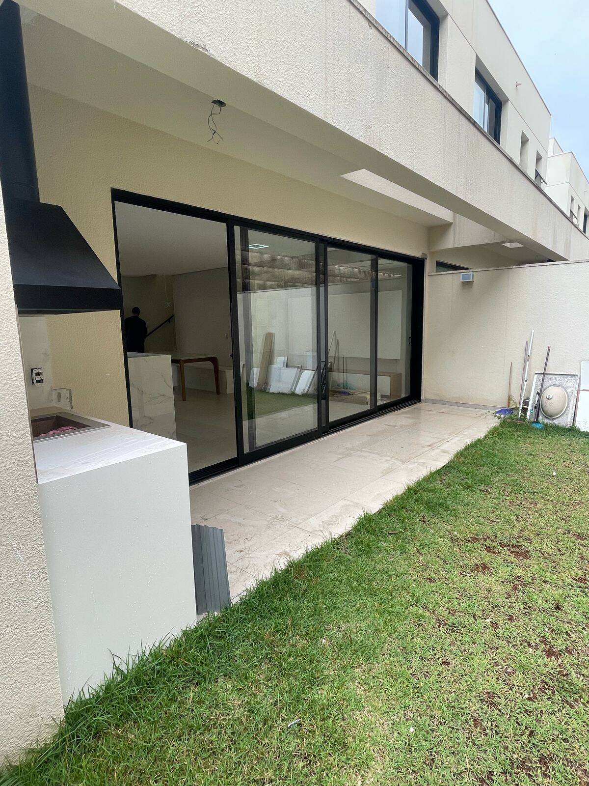 Casa em condomínio Alphaville 3 suítes pronta pra morar - CA716